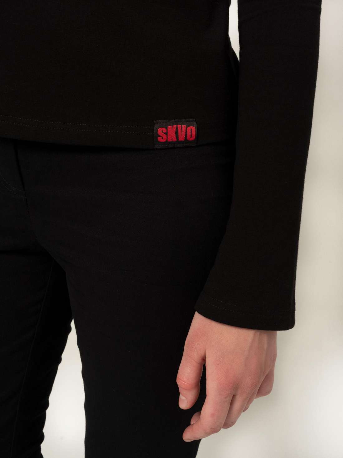 Водолазка черная в стиле рок купить в интернет-магазине SKVO